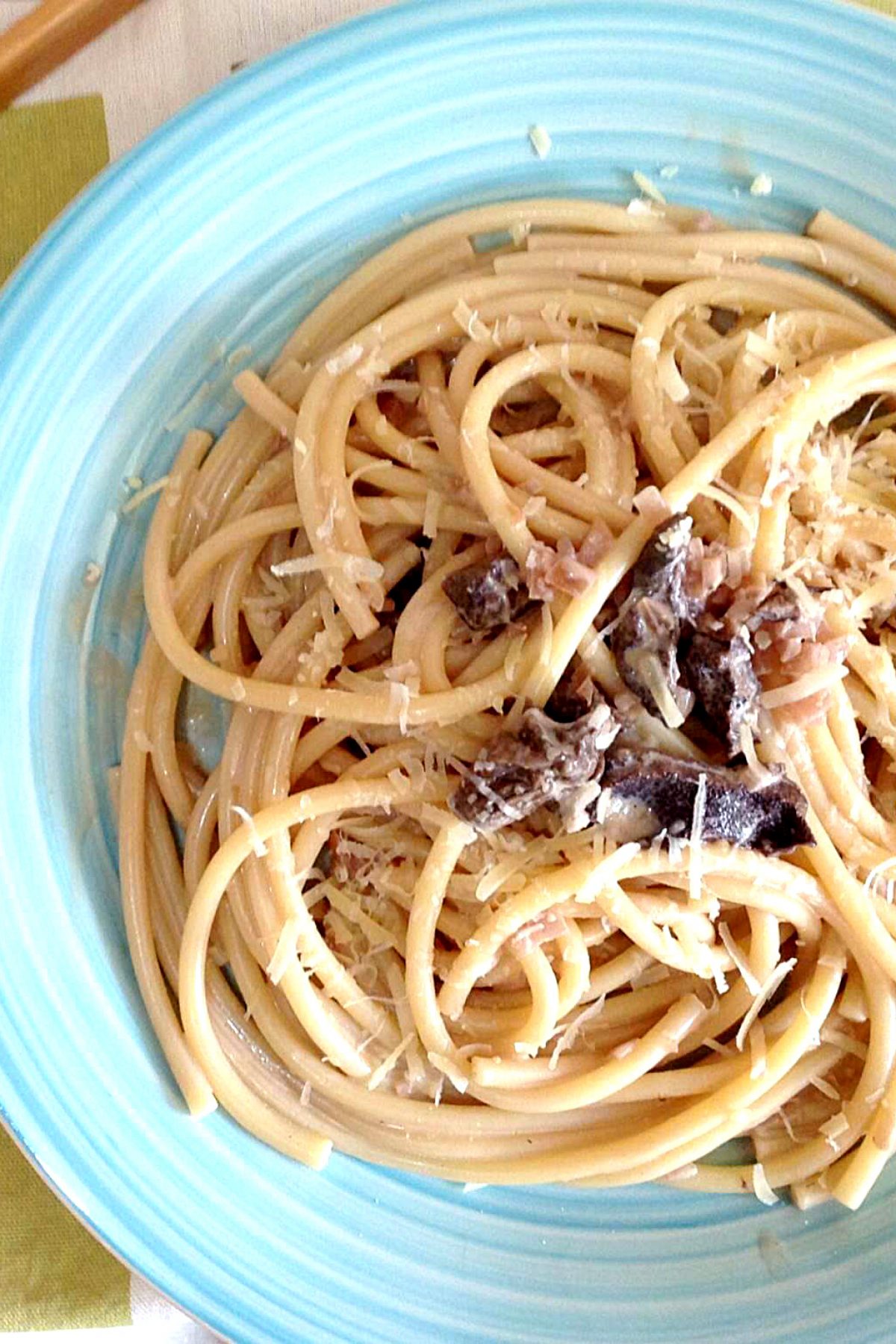 Espaguete ao molho funghi – COZINHANDO PARA 2 OU 1