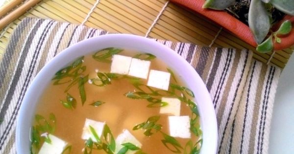 Como fazer missoshiru ou sopa de missô – COZINHANDO PARA 2 OU 1